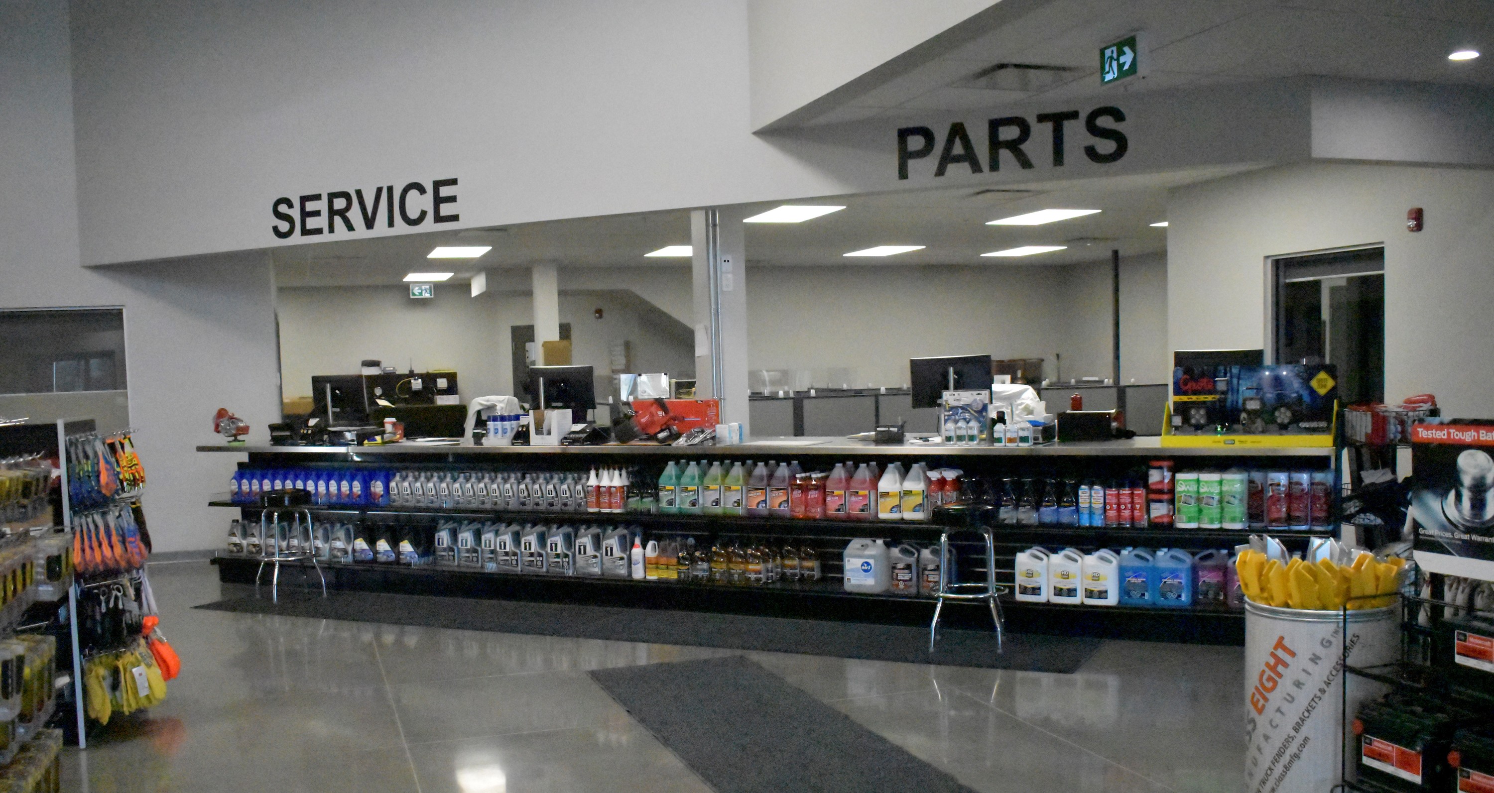 Trailer Service Department | Summit Trailer Ltd. | Edmonton, Penticton ...